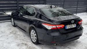 Black Toyota Camry 2021 in Jonava, with an engine capacity of 2.49 L and mileage of 280 thousand km for 11500 €, photo 15 on AUTOMOTO.COM.LV