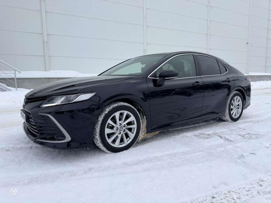 Black Toyota Camry 2021 in Vilnius, with an engine capacity of 2.50 L and mileage of 79 thousand km for 14900 €, photo 12 on AUTOMOTO.COM.LV