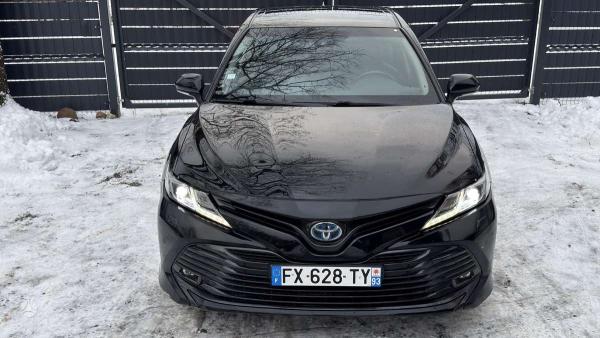 Melns Toyota Camry 2021 Jonava, ar dzinēja tilpumu 2.50 L un nobraukumu 280 tūkst. km par 10999 €, foto 1 vietnē AUTOMOTO.COM.LV