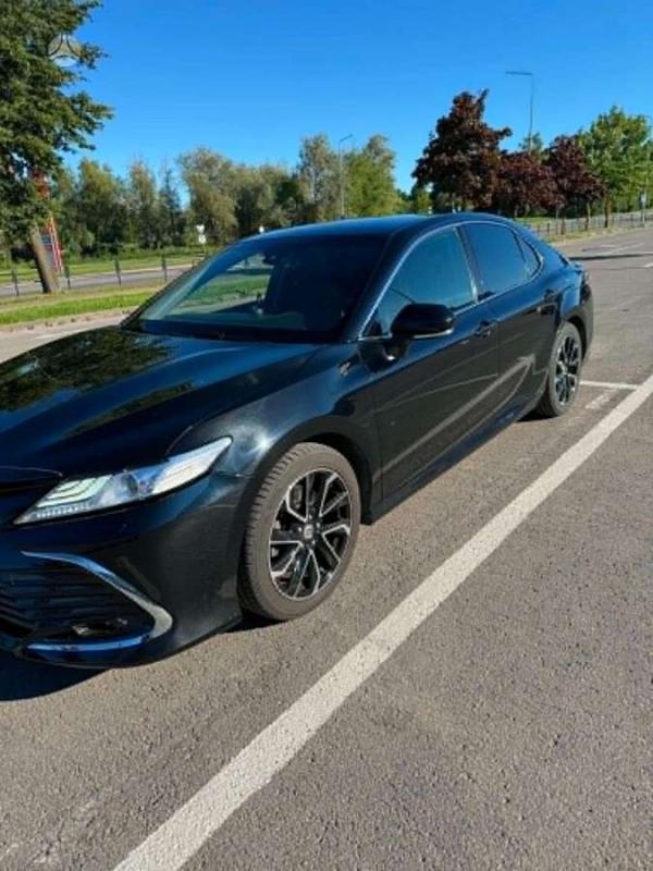 Melns Toyota Camry 2021 Šauļi, ar dzinēja tilpumu 2.49 L un nobraukumu 248 tūkst. km par 17900 €, foto 1 vietnē AUTOMOTO.COM.LV