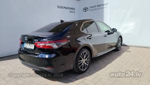 Melns Toyota Camry 2021 Tallina, ar dzinēja tilpumu 2.49 L un nobraukumu 60 tūkst. km par 28895 €, foto 3 vietnē AUTOMOTO.COM.LV