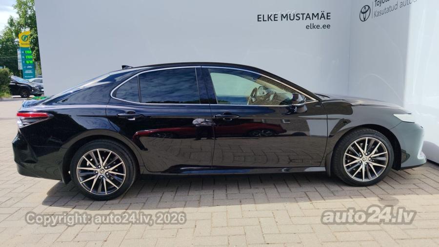 Melns Toyota Camry 2021 Tallina, ar dzinēja tilpumu 2.49 L un nobraukumu 60 tūkst. km par 28895 €, foto 17 vietnē AUTOMOTO.COM.LV