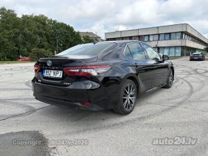 Черный Тойота Камри 2021 в Таллин, объемом двигателя 2.50 л и пробегом 24 тыс. км за 27990 €, фото 5 на AUTOMOTO.COM.LV