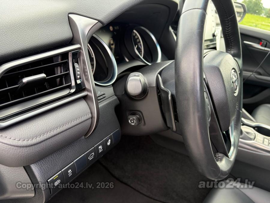 Черный Тойота Камри 2021 в Таллин, объемом двигателя 2.50 л и пробегом 24 тыс. км за 27990 €, фото 11 на AUTOMOTO.COM.LV