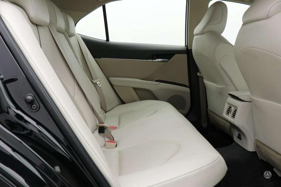 Melns Toyota Camry 2021 Viļņa, ar dzinēja tilpumu 2.49 L un nobraukumu 89 tūkst. km par 25900 €, foto 11 vietnē AUTOMOTO.COM.LV