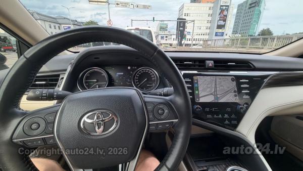 Черный Тойота Камри 2021 в Таллин, объемом двигателя 2.50 л и пробегом 64 тыс. км за 27500 €, фото 6 на AUTOMOTO.COM.LV