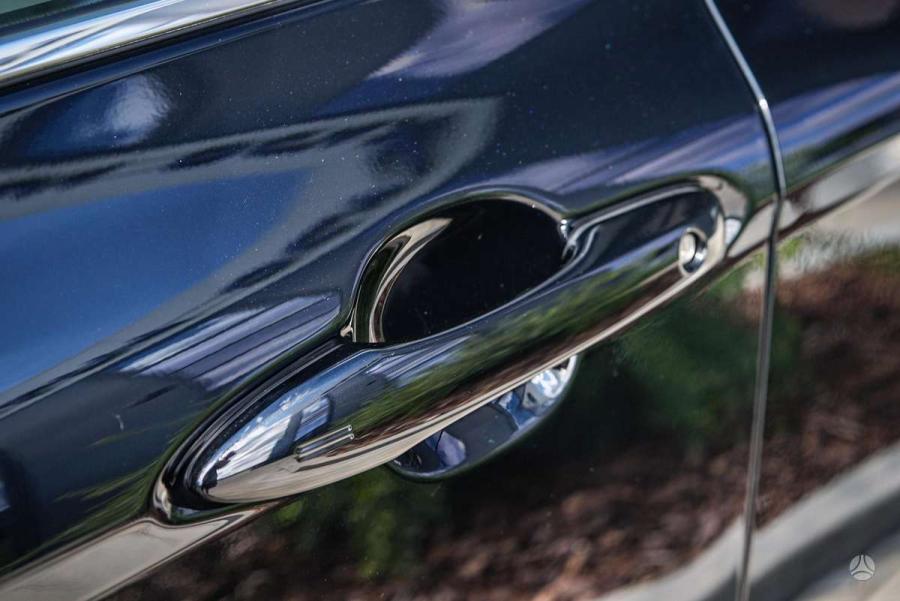 Melns Toyota Camry 2021 Marijampole, ar dzinēja tilpumu 2.49 L un nobraukumu 203 tūkst. km par 18250 €, foto 9 vietnē AUTOMOTO.COM.LV
