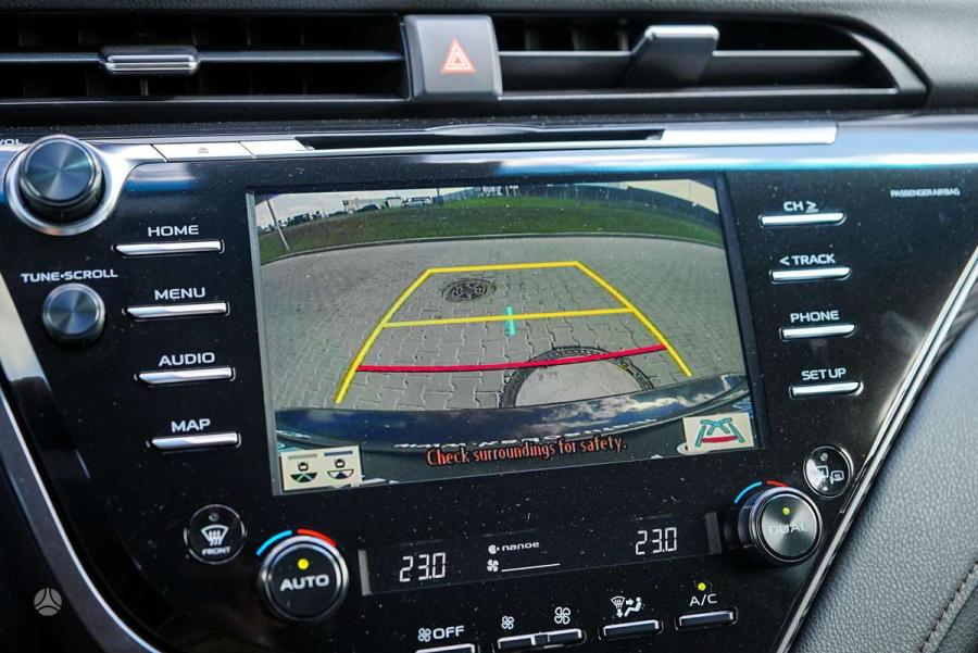 Melns Toyota Camry 2021 Marijampole, ar dzinēja tilpumu 2.49 L un nobraukumu 203 tūkst. km par 18250 €, foto 21 vietnē AUTOMOTO.COM.LV