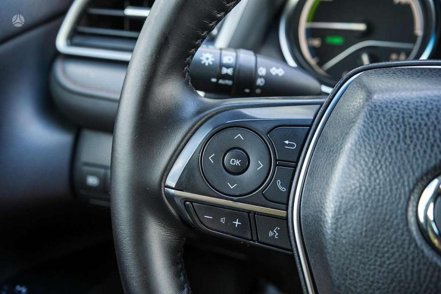 Melns Toyota Camry 2021 Marijampole, ar dzinēja tilpumu 2.49 L un nobraukumu 203 tūkst. km par 18250 €, foto 25 vietnē AUTOMOTO.COM.LV
