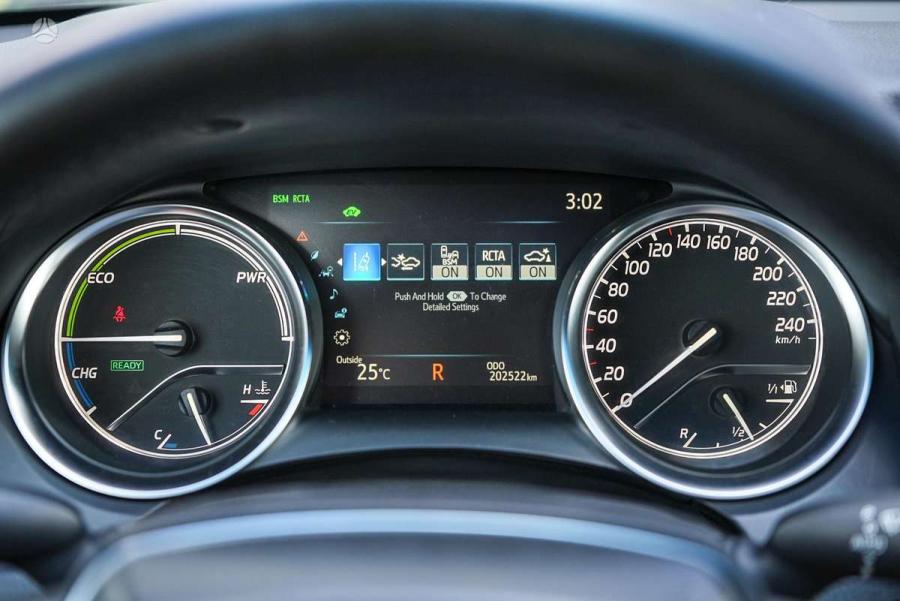 Melns Toyota Camry 2021 Marijampole, ar dzinēja tilpumu 2.49 L un nobraukumu 203 tūkst. km par 18250 €, foto 27 vietnē AUTOMOTO.COM.LV