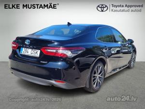 Black Toyota Camry 2021 in Tallinn, with an engine capacity of 2.49 L and mileage of 77 thousand km for 27995 €, photo 3 on AUTOMOTO.COM.LV