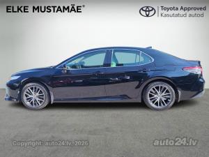 Black Toyota Camry 2021 in Tallinn, with an engine capacity of 2.49 L and mileage of 77 thousand km for 27995 €, photo 4 on AUTOMOTO.COM.LV