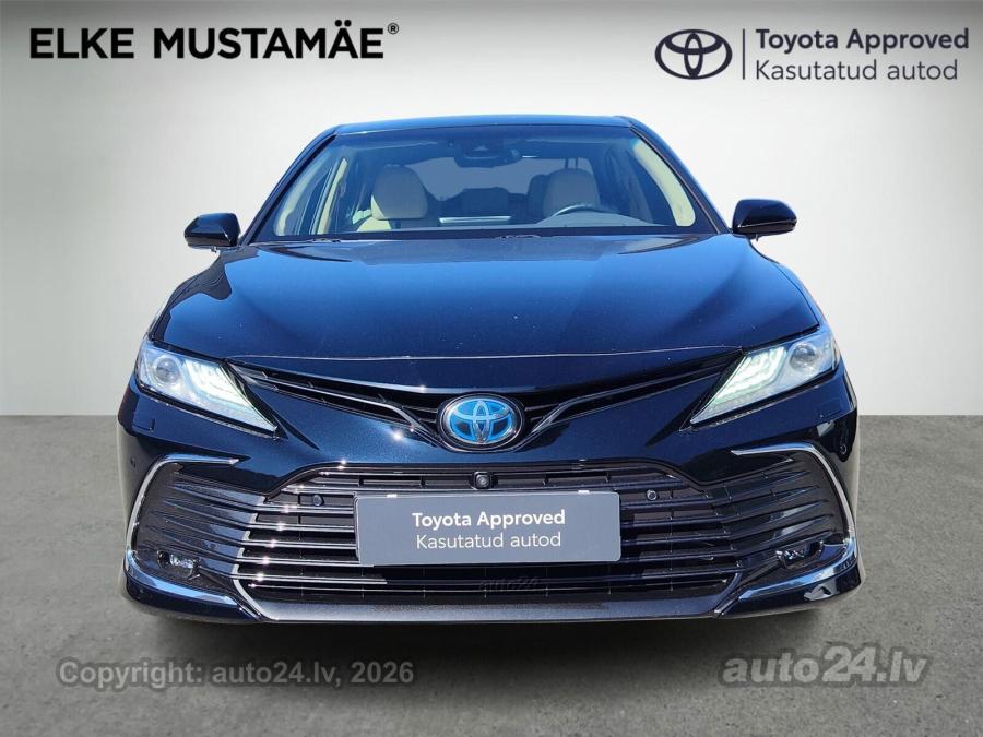 Black Toyota Camry 2021 in Tallinn, with an engine capacity of 2.49 L and mileage of 77 thousand km for 27995 €, photo 6 on AUTOMOTO.COM.LV