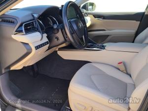Black Toyota Camry 2021 in Tallinn, with an engine capacity of 2.49 L and mileage of 77 thousand km for 27995 €, photo 12 on AUTOMOTO.COM.LV