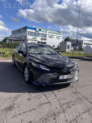 Melns Toyota Camry 2021 Rīga, ar dzinēja tilpumu 2.50 L un nobraukumu 153 tūkst. km par 18700 €, foto 3 vietnē AUTOMOTO.COM.LV