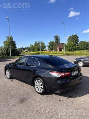 Melns Toyota Camry 2021 Rīga, ar dzinēja tilpumu 2.50 L un nobraukumu 153 tūkst. km par 18700 €, foto 6 vietnē AUTOMOTO.COM.LV