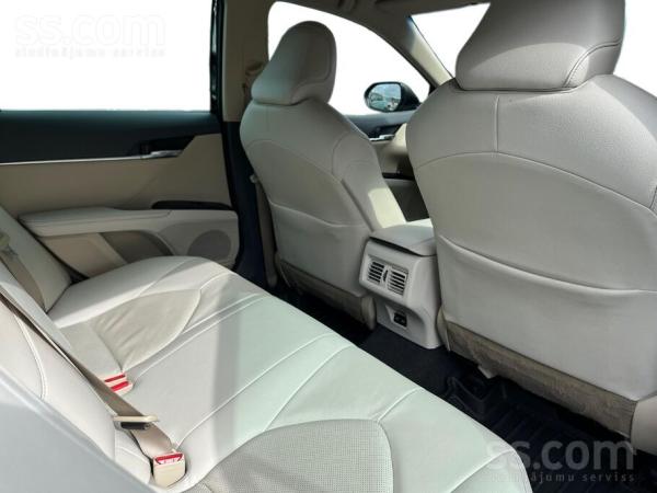 Черный Тойота Камри 2021 в Рига, объемом двигателя 2.50 л и пробегом 136 тыс. км за 23990 €, фото 8 на AUTOMOTO.COM.LV
