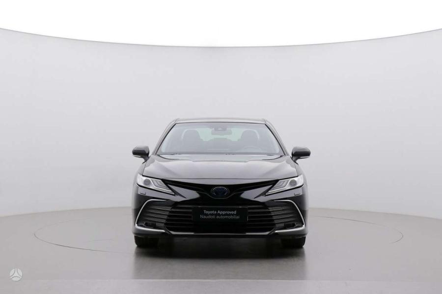 Black Toyota Camry 2022 in Vilnius, with an engine capacity of 2.49 L and mileage of 113 thousand km for 27900 €, photo 7 on AUTOMOTO.COM.LV