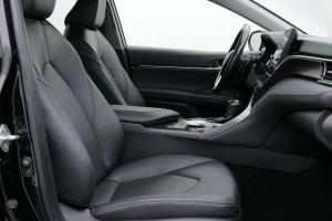 Black Toyota Camry 2022 in Vilnius, with an engine capacity of 2.49 L and mileage of 113 thousand km for 27900 €, photo 10 on AUTOMOTO.COM.LV
