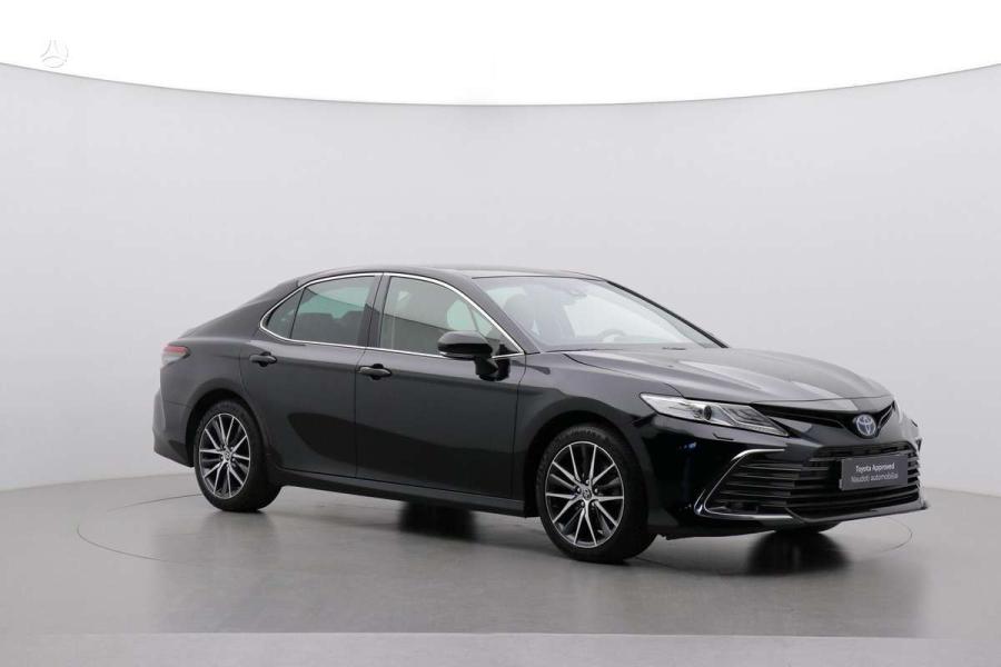 Black Toyota Camry 2022 in Vilnius, with an engine capacity of 2.49 L and mileage of 113 thousand km for 27900 €, photo 19 on AUTOMOTO.COM.LV