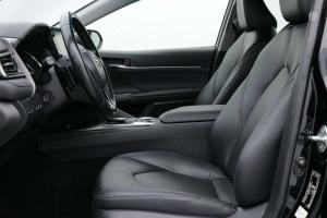 Black Toyota Camry 2022 in Vilnius, with an engine capacity of 2.49 L and mileage of 113 thousand km for 27900 €, photo 34 on AUTOMOTO.COM.LV