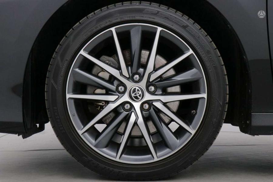 Melns Toyota Camry 2022 Viļņa, ar dzinēja tilpumu 2.49 L un nobraukumu 90 tūkst. km par 25900 €, foto 17 vietnē AUTOMOTO.COM.LV