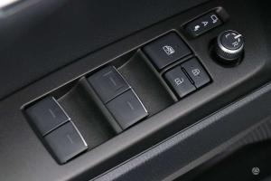 Melns Toyota Camry 2022 Viļņa, ar dzinēja tilpumu 2.49 L un nobraukumu 90 tūkst. km par 25900 €, foto 26 vietnē AUTOMOTO.COM.LV