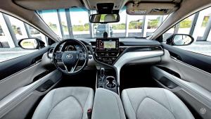 Black Toyota Camry 2023 in Vilnius, with an engine capacity of 2.50 L and mileage of 63 thousand km for 32500 €, photo 18 on AUTOMOTO.COM.LV