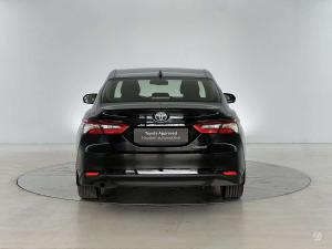 Melns Toyota Camry 2023 Viļņa, ar dzinēja tilpumu 2.49 L un nobraukumu 103 tūkst. km par 26900 €, foto 5 vietnē AUTOMOTO.COM.LV