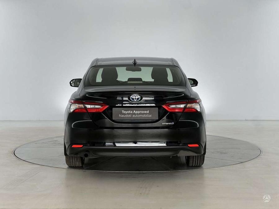 Melns Toyota Camry 2023 Viļņa, ar dzinēja tilpumu 2.49 L un nobraukumu 103 tūkst. km par 26900 €, foto 5 vietnē AUTOMOTO.COM.LV