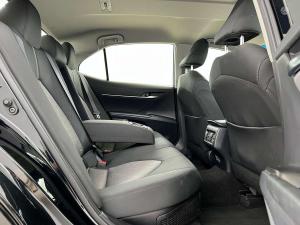 Melns Toyota Camry 2023 Viļņa, ar dzinēja tilpumu 2.49 L un nobraukumu 103 tūkst. km par 26900 €, foto 8 vietnē AUTOMOTO.COM.LV