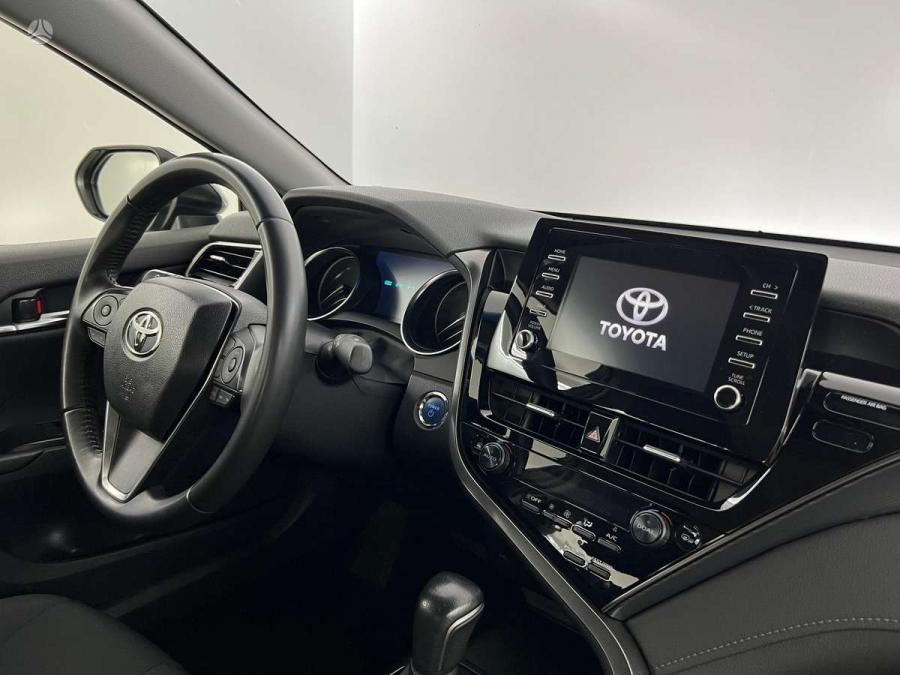 Melns Toyota Camry 2023 Viļņa, ar dzinēja tilpumu 2.49 L un nobraukumu 103 tūkst. km par 26900 €, foto 15 vietnē AUTOMOTO.COM.LV