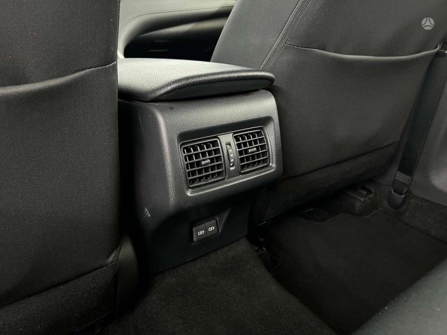 Melns Toyota Camry 2023 Viļņa, ar dzinēja tilpumu 2.49 L un nobraukumu 103 tūkst. km par 26900 €, foto 27 vietnē AUTOMOTO.COM.LV