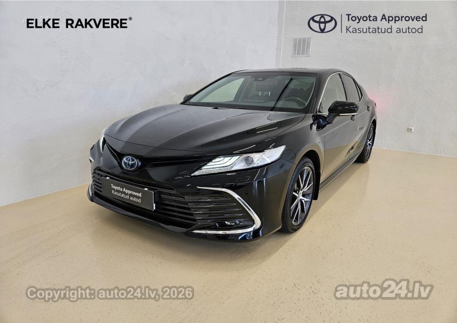 Melns Toyota Camry 2024 Rakvere, ar dzinēja tilpumu 2.49 L un nobraukumu 0 tūkst. km par 36490 €, foto 1 vietnē AUTOMOTO.COM.LV