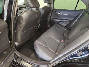 Melns Toyota Camry 2024 Rakvere, ar dzinēja tilpumu 2.49 L un nobraukumu 0 tūkst. km par 36490 €, foto 14 vietnē AUTOMOTO.COM.LV