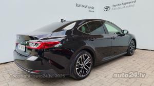Melns Toyota Camry 2025 Tallina, ar dzinēja tilpumu 2.49 L un nobraukumu 28 tūkst. km par 42995 €, foto 3 vietnē AUTOMOTO.COM.LV