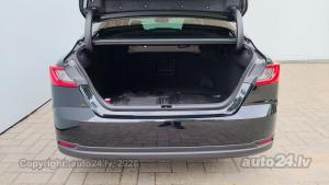 Melns Toyota Camry 2025 Tallina, ar dzinēja tilpumu 2.49 L un nobraukumu 28 tūkst. km par 42995 €, foto 11 vietnē AUTOMOTO.COM.LV