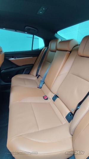 Melns Toyota Camry 2025 Tallina, ar dzinēja tilpumu 2.49 L un nobraukumu 28 tūkst. km par 42995 €, foto 18 vietnē AUTOMOTO.COM.LV