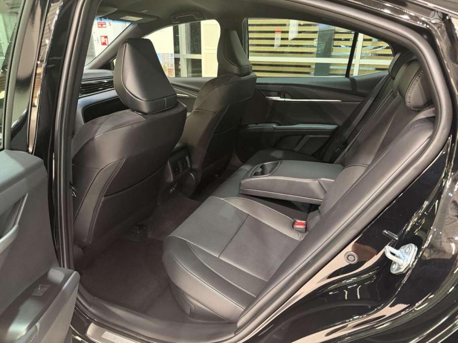 Melns Toyota Camry 2026 Panevēža, ar dzinēja tilpumu 2.49 L un nobraukumu 0 tūkst. km par 39990 €, foto 13 vietnē AUTOMOTO.COM.LV