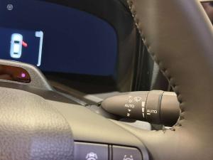 Melns Toyota Camry 2026 Panevēža, ar dzinēja tilpumu 2.49 L un nobraukumu 0 tūkst. km par 39990 €, foto 25 vietnē AUTOMOTO.COM.LV