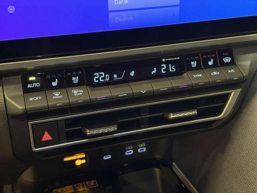 Melns Toyota Camry 2026 Panevēža, ar dzinēja tilpumu 2.49 L un nobraukumu 0 tūkst. km par 39990 €, foto 35 vietnē AUTOMOTO.COM.LV