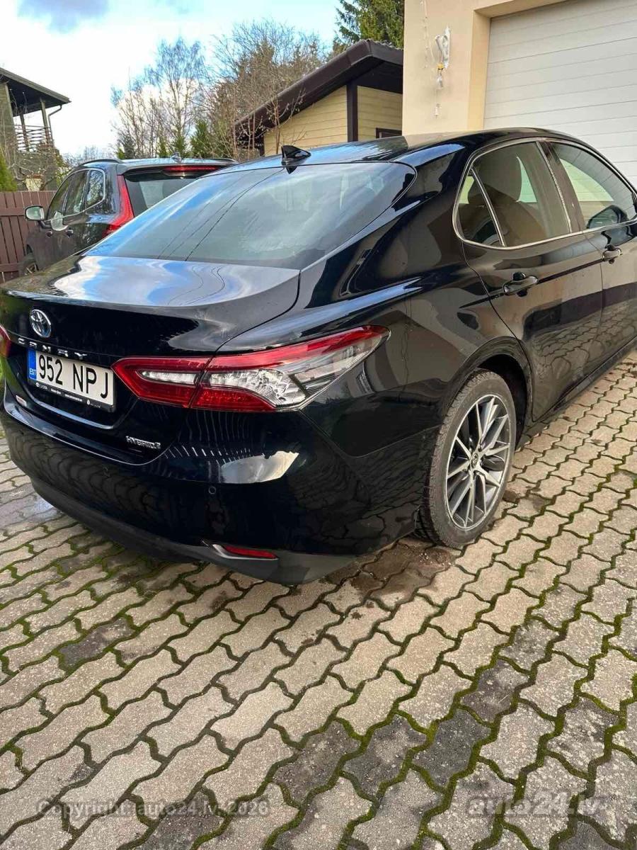 Melns Toyota Camry 2021 Tallina, ar dzinēja tilpumu 2.50 L un nobraukumu 23 tūkst. km par 26600 €, foto 10 vietnē AUTOMOTO.COM.LV
