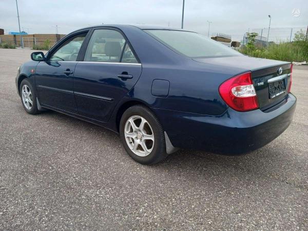 Zils Toyota Camry 2002 Marijampole, ar dzinēja tilpumu 2.36 L un nobraukumu 224 tūkst. km par 2999 €, foto 5 vietnē AUTOMOTO.COM.LV
