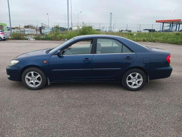 Zils Toyota Camry 2002 Marijampole, ar dzinēja tilpumu 2.36 L un nobraukumu 224 tūkst. km par 2999 €, foto 6 vietnē AUTOMOTO.COM.LV