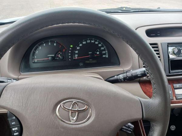 Zils Toyota Camry 2002 Marijampole, ar dzinēja tilpumu 2.36 L un nobraukumu 224 tūkst. km par 2999 €, foto 7 vietnē AUTOMOTO.COM.LV