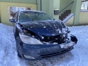 Blue Toyota Camry 2003 in Kaunas, with an engine capacity of 3.00 L and mileage of 350 thousand km for 1500 €, photo 4 on AUTOMOTO.COM.LV