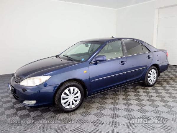 Zils Toyota Camry 2004 Tallina, ar dzinēja tilpumu 2.40 L un nobraukumu 372 tūkst. km par 1999 €, foto 2 vietnē AUTOMOTO.COM.LV