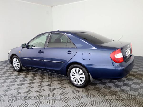 Zils Toyota Camry 2004 Tallina, ar dzinēja tilpumu 2.40 L un nobraukumu 372 tūkst. km par 1999 €, foto 4 vietnē AUTOMOTO.COM.LV