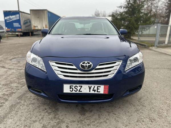 Zils Toyota Camry 2008 Marijampole, ar dzinēja tilpumu 2.36 L un nobraukumu 140 tūkst. km par 5600 €, foto 1 vietnē AUTOMOTO.COM.LV