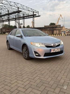 Zils Toyota Camry 2014 Klaipėda, ar dzinēja tilpumu 2.49 L un nobraukumu 253 tūkst. km par 10000 €, foto  vietnē AUTOMOTO.COM.LV